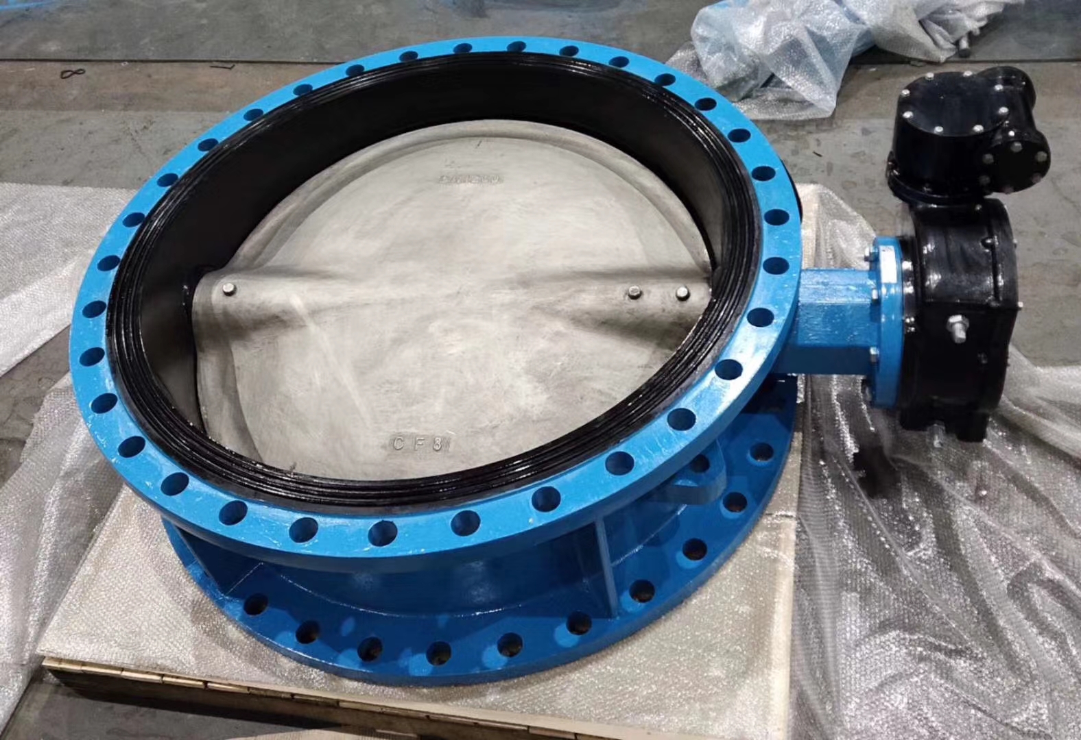 空调水蝶阀D341X-16 125mm与D71X-10 125mm有什么区别？ -服务新干线答疑解惑